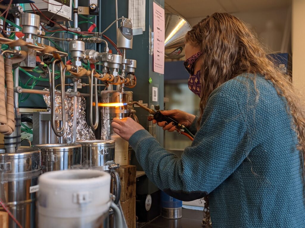 Undergraduate Program | Department of Earth and Space Sciences