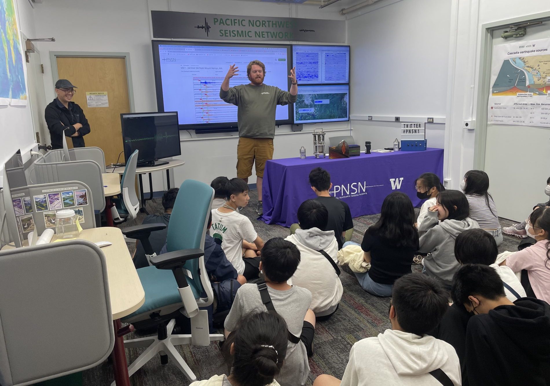 Taiwanese Middle-School Students Visit ESS